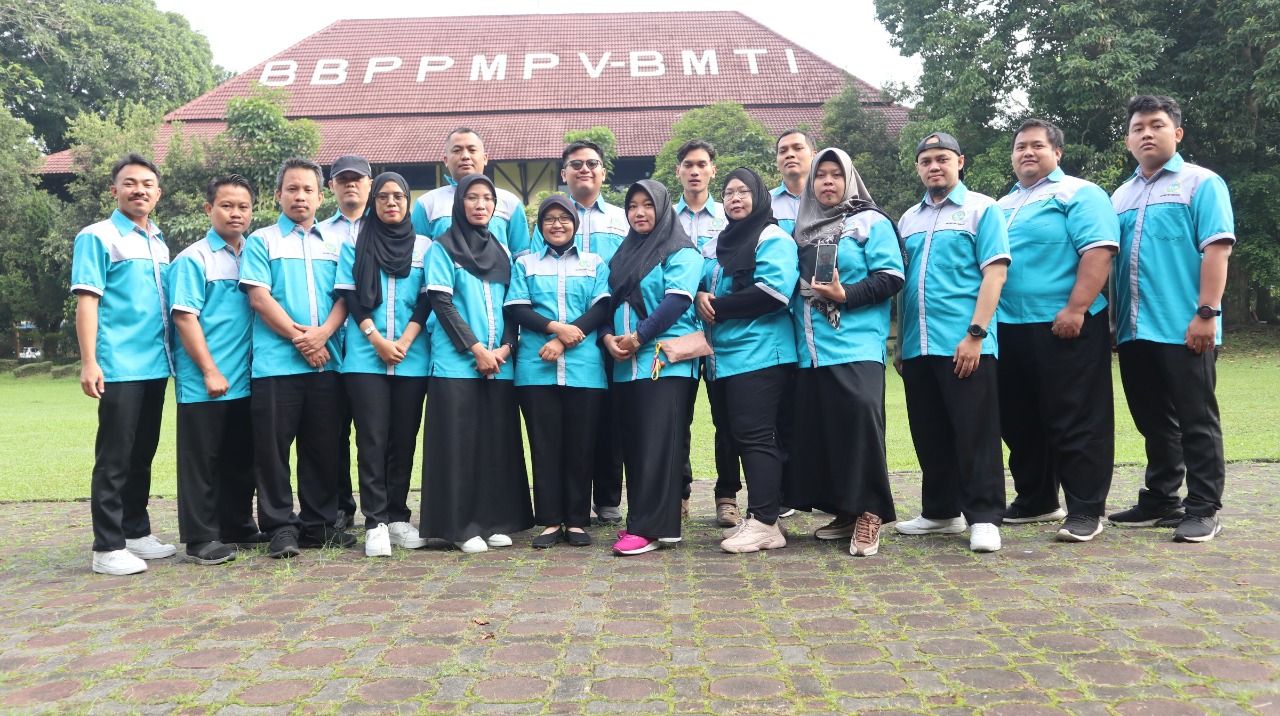 GURU SKAGATA MENJADI PESERTA TERBAIK DALAM DIKLAT UPSKILLING DAN ...